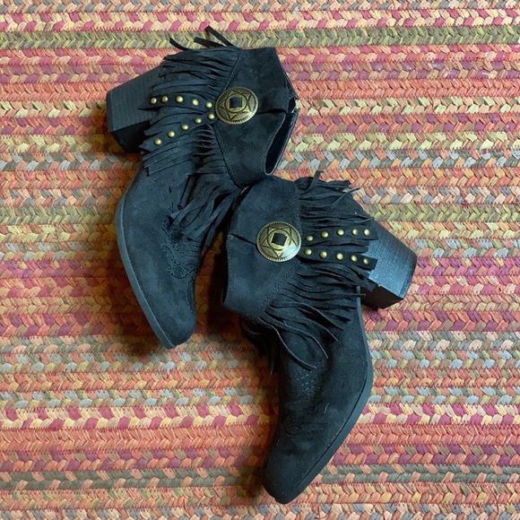 Indigo | Shoes | Indigo Rd Black Fringe Suede Western Booties | Poshmark
